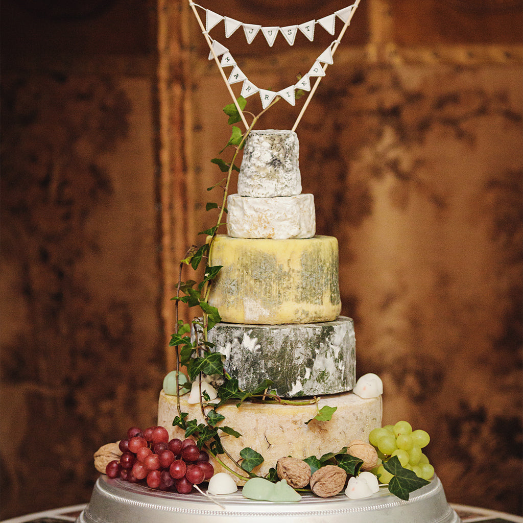 Cornish Yarg, Lovely nettle covered cheese, buy now, next day delivery ...